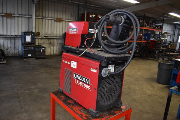 Lincoln Welding Equipment | Lincoln FlexTec 450 With Wire Feeder