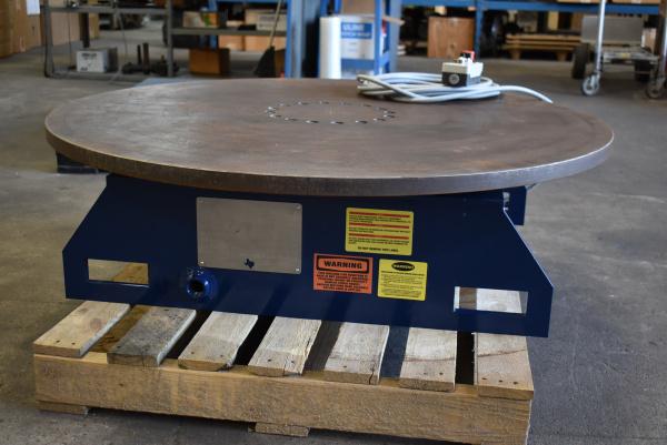 New TrioFab 6,000lb Floor Turn Table